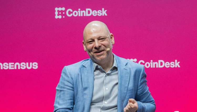 Microsoft bans cryptocurrency mining on its online services